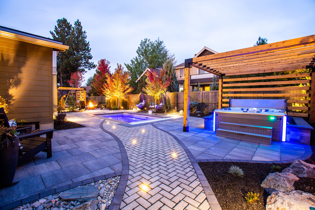 Professional Outdoor Landscape Lighting Products – Structure & Tree